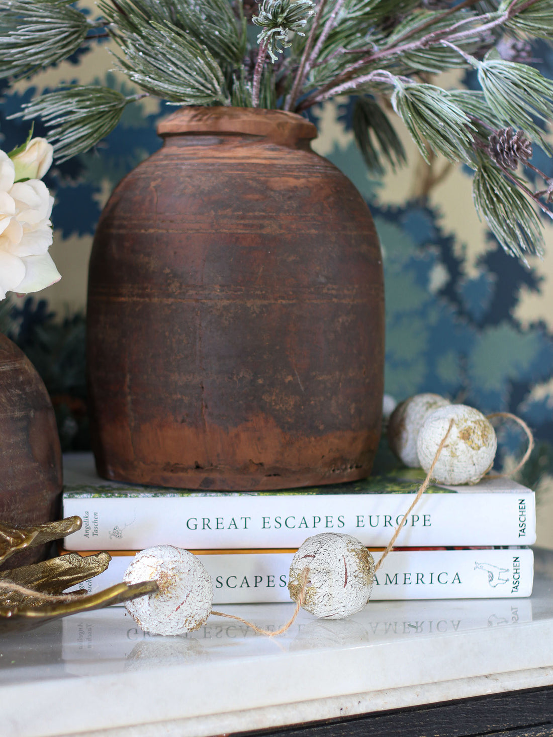 Found Wood Urn – AddisonsWonderland