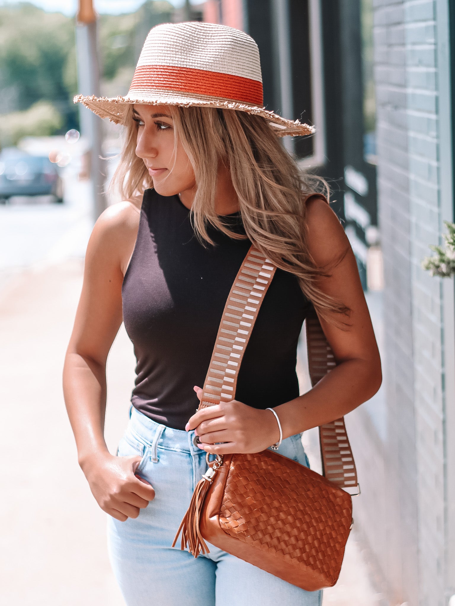 Woven Willow Camera Crossbody Bag | Brown – AddisonsWonderland